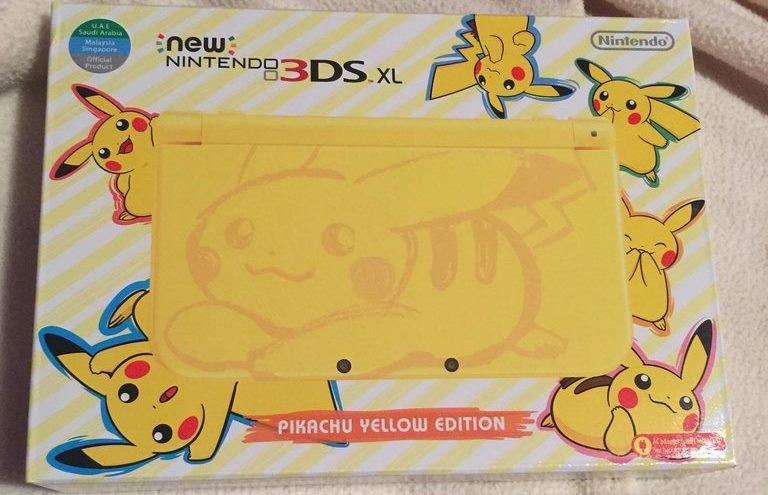 Photos of the Pikachu Yellow Edition New 3DS XL